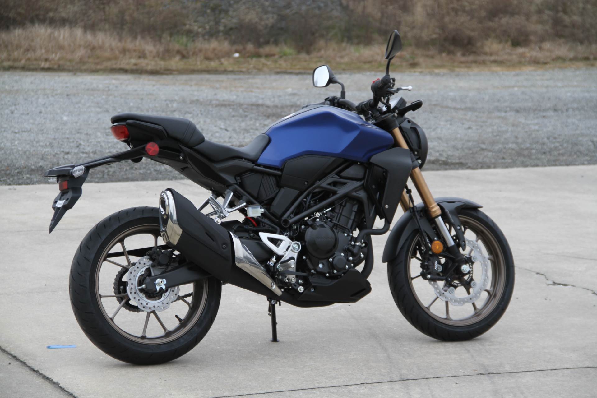 Honda CB300R ABS 2021 - Bin3aiah Motors